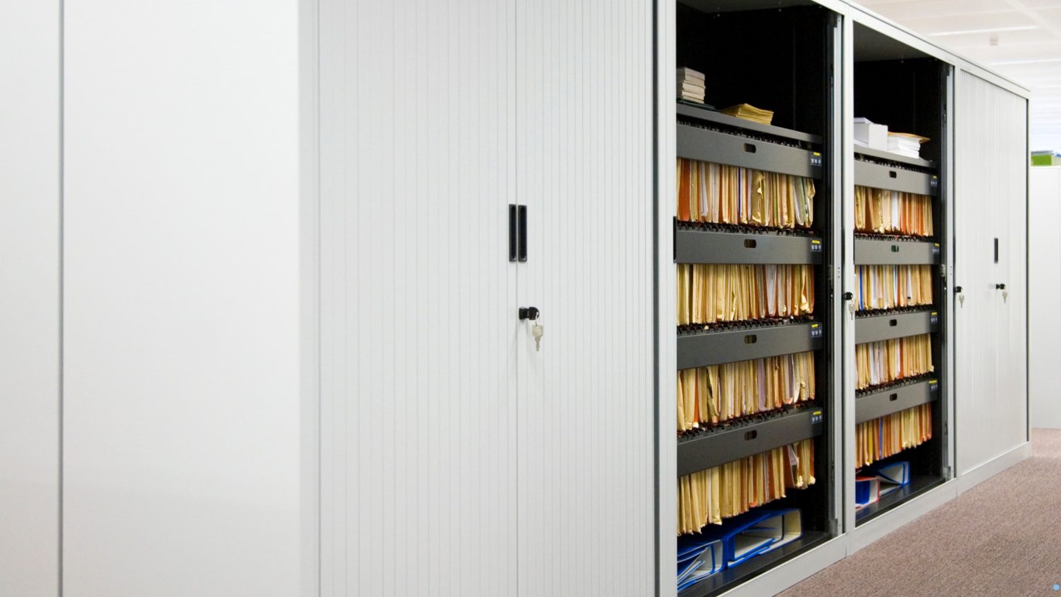 Pentingnya Fungsi Lemari Arsip Untuk Perkantoran? - Distributor ...